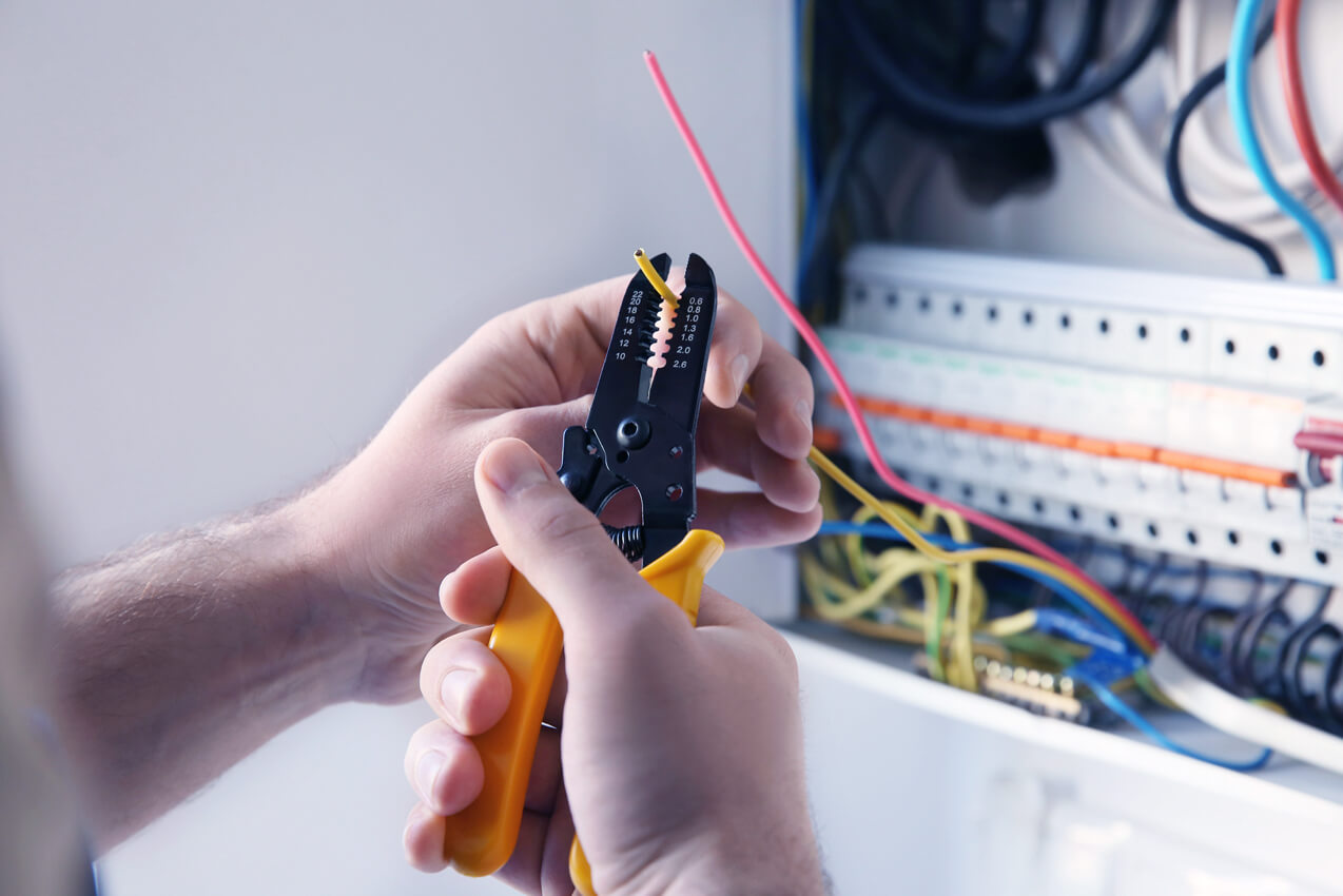 Knob and Tube Wiring Replacement in Oshawa | Powersource Electric