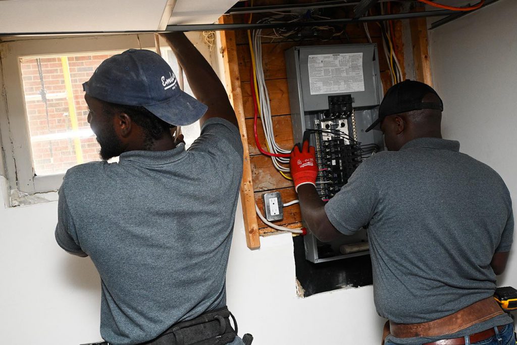 Looking For An Electrician in Toronto? | Powersource Electric